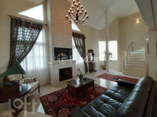Casa à venda em Vila Ipiranga com 500 m², 3 quartos, 3 suítes, 8 vagas