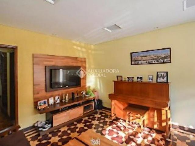 Casa à Venda em Vila Jordanópolis