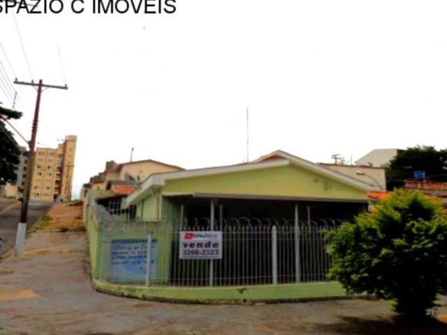 Casa à Venda em Vila Lemos – Campinas