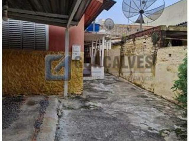 Casa à Venda em Vila Linda, Santo André – 2 Quartos, 1 Vaga, 108m²