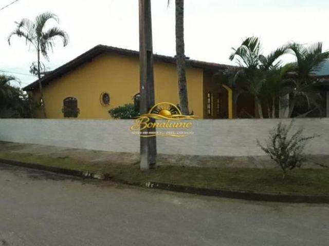 Casa à venda em Vila Loty, Itanhaém Piscina e Churrasqueira a 600m da praia
