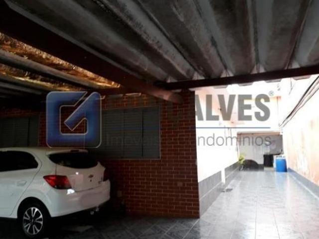 Casa à venda em Vila Nogueira, Diadema – 2 quartos, 1 suíte, 5 vagas