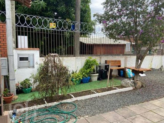 Casa à venda em Vila Nova com 134 m², 4 quartos, 3 vagas