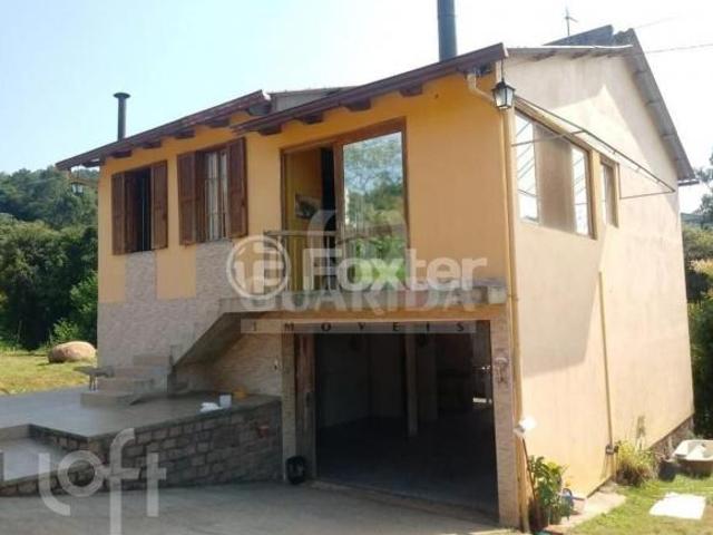 Casa à venda em Vila Nova com 160 m², 3 quartos, 4 vagas
