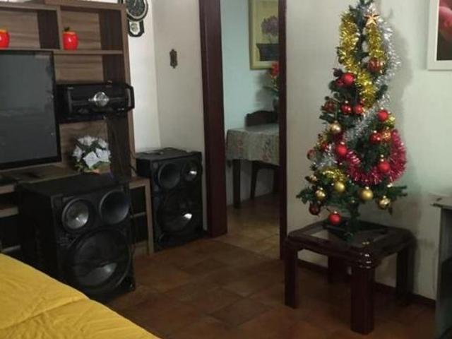 Casa à venda em Vila Nova com 300 m², 3 quartos, 2 suítes, 6 vagas