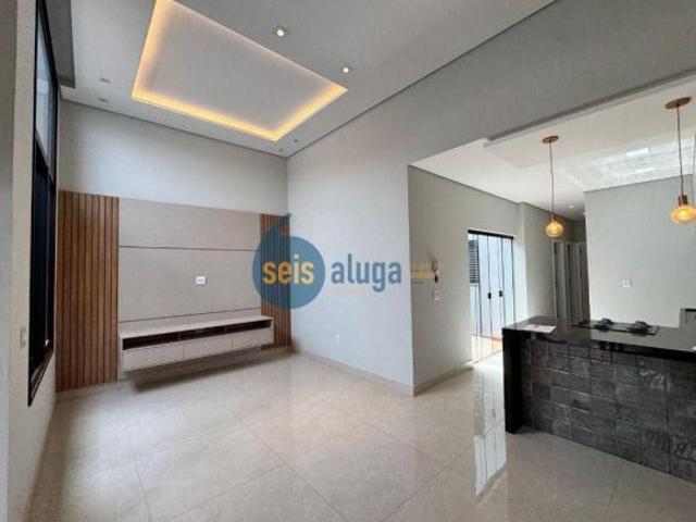 Casa à venda em Vila Pantano II, 3 dorms, 109m²