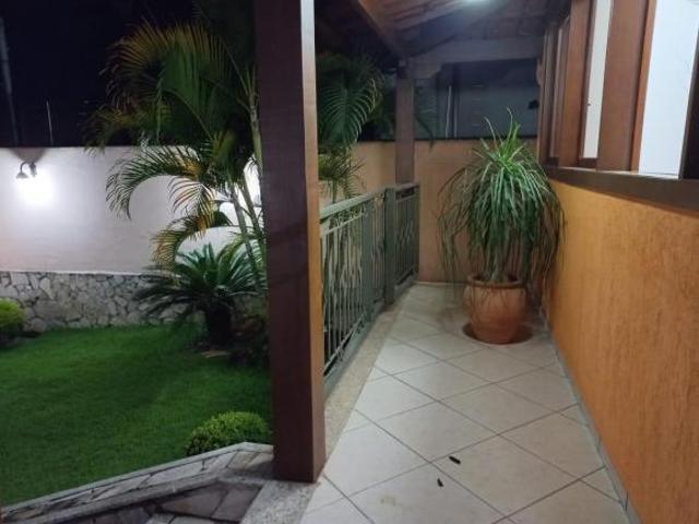 Casa à venda em Vila Paquetá