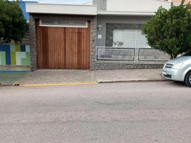 Casa à venda em Vila São Francisco em Salto SP com 3 quartos, perfeita para sua família