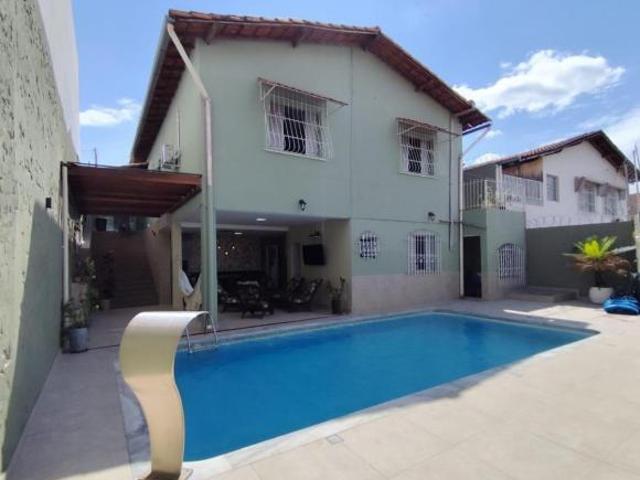 Casa à venda em Vila São João Batista