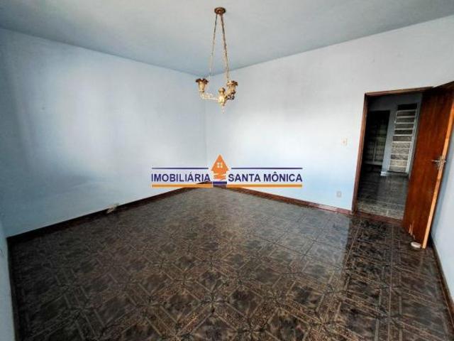 Casa à venda em Vila Santa Mônica