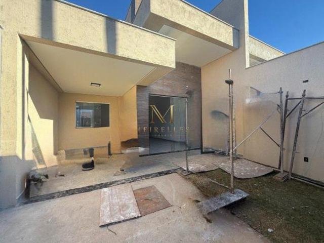 Casa plana à venda 3 quartos suíte 3 vagas no Santa Mônica/BH