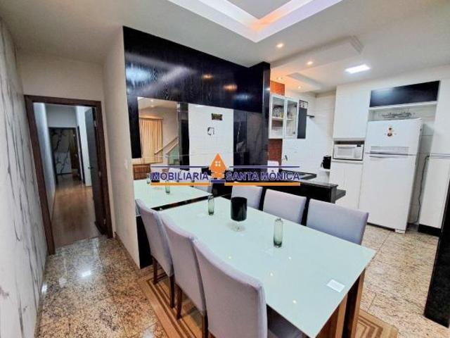 Casa à venda em Vila Santa Mônica