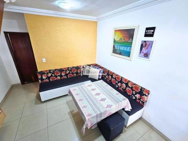 Casa à venda em Vila Santa Mônica