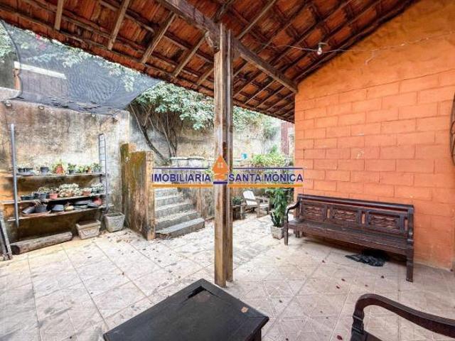 Casa à venda em Vila Santa Mônica