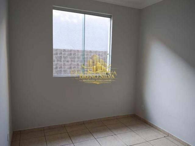 Casa à venda em Vila Santa Mônica
