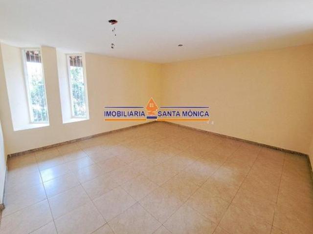 Casa à venda em Vila Santa Mônica