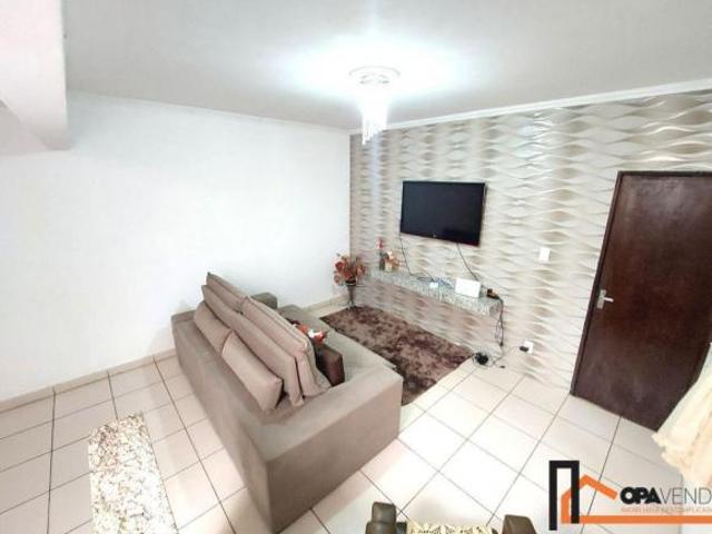 Casa à venda em Vila Santa Mônica