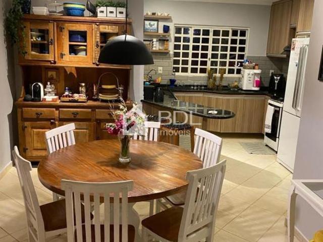 casa à venda em Vila Sônia Sousas