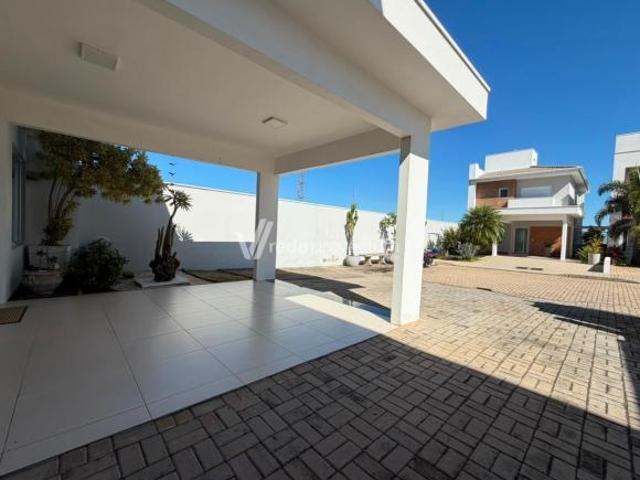 Casa a venda mobiliada no Condomínio Villa Dorata em Valinhos