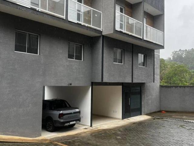 Casa à Venda em Village – Apta a Financiamento e Minha Casa Minha Vida!