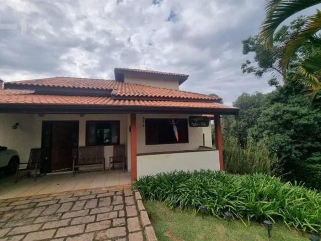 Casa à venda em Village Morro Alto