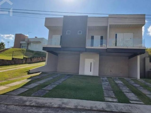 Casa à venda em Village Morro Alto