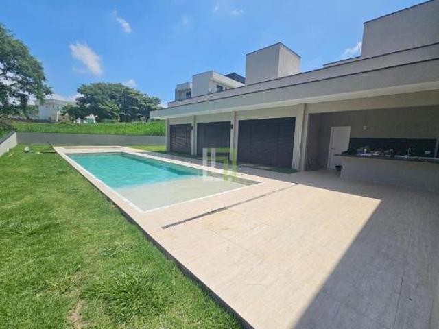 Casa à venda em Village Morro Alto