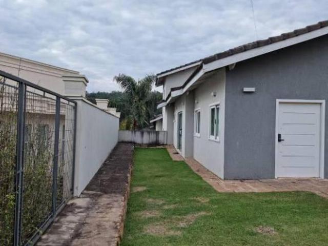 Casa à venda em Village Morro Alto