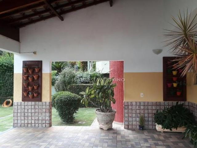 Casa à venda em Vinhedo, 268m², com 4 suítes Condomínio Bosques de Grevílea