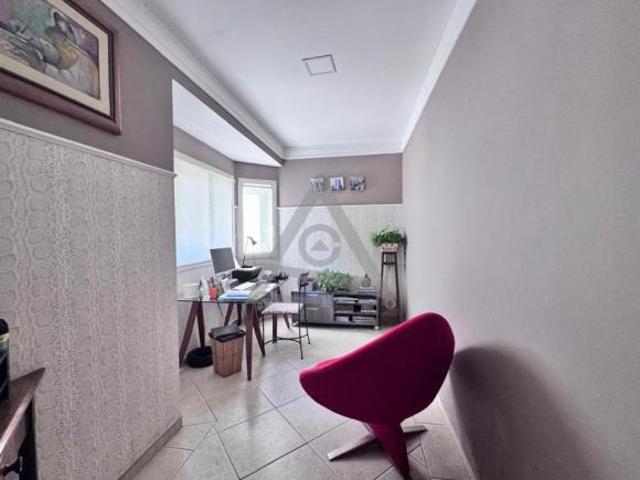 Casa à venda em Vinhedo, Caixa D´Água, com 3 suítes, com 700 m², Vale da Santa Fé