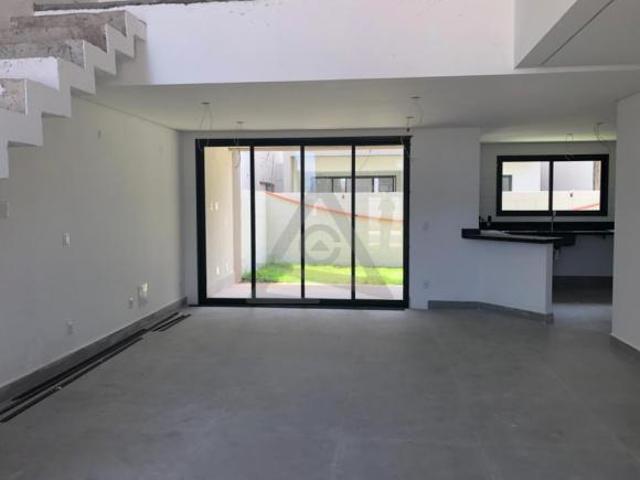 Casa à venda em Vinhedo, Chácaras São Bento, com 3 suítes, com 140 m², Villa Arte 128