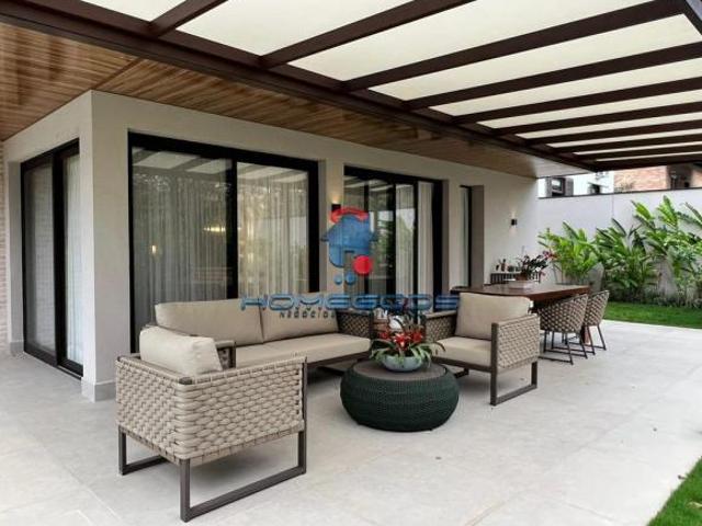 Casa à venda em Vinhedo, Marambaia, com 3 suítes, com 0 m²