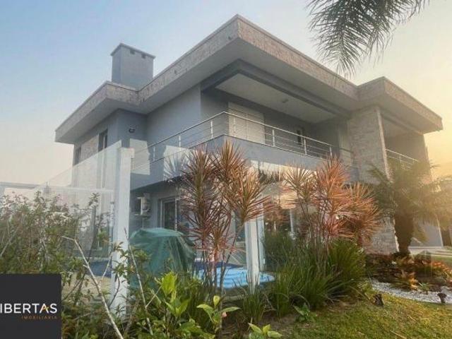 Casa à venda em Xangri Lá