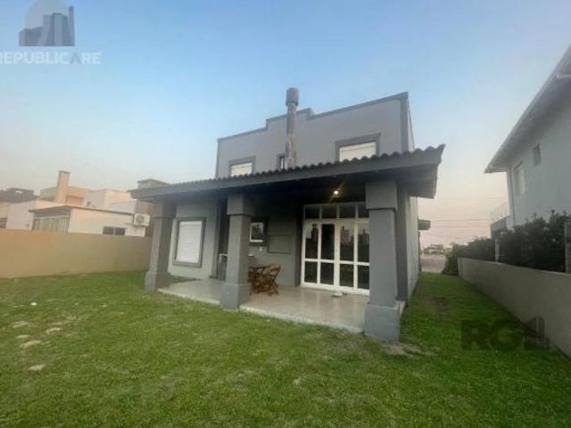 Casa à venda em Xangri Lá