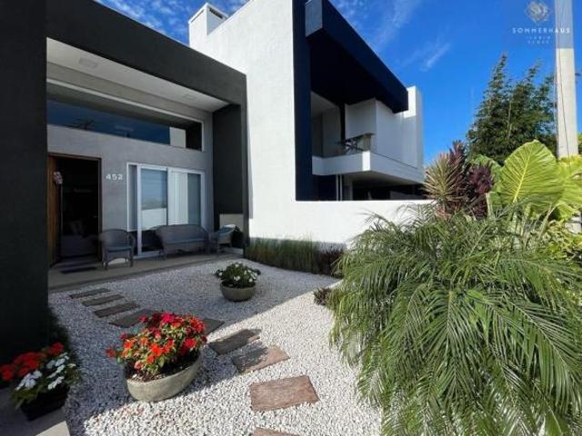 Casa a venda em Xangri Lá