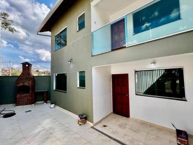 Casa à venda em Xangri Lá