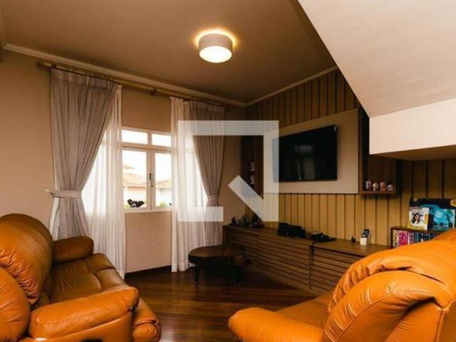 Casa à Venda Engordadouro, 4 Quartos, 230 m² Jundiaí