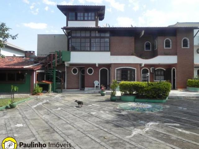 Casa a venda edificada, oportunidade para pousada em Peruíbe