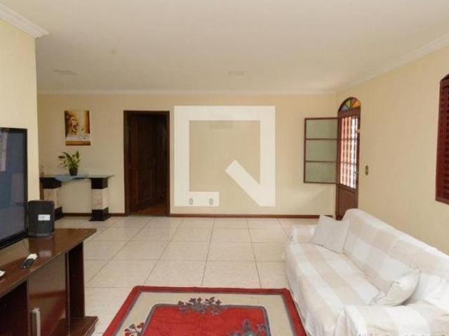 Casa à Venda Eldorado, 3 Quartos, 432 m² Contagem