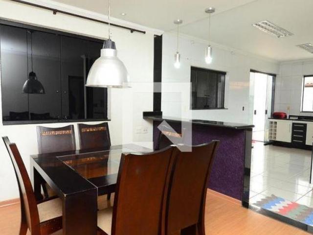 Casa à Venda Eldorado, 4 Quartos, 167 m² Contagem