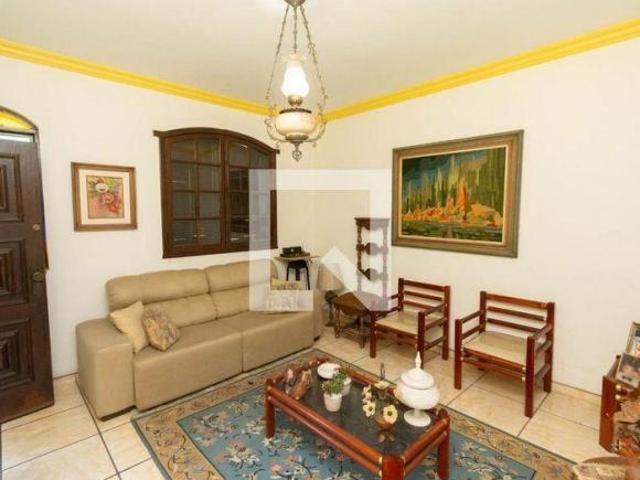 Casa à Venda Eldorado, 5 Quartos, 218 m² Contagem