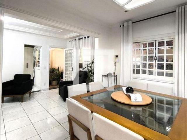 Casa à Venda Eloy Chaves, 3 Quartos, 180 m² Jundiaí