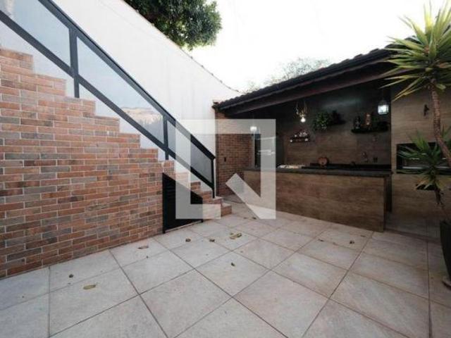 Casa à Venda Ermelino Matarazzo, 4 Quartos, 180 m2