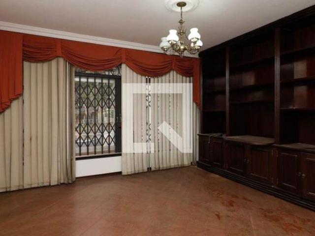 Casa à Venda Ermelino Matarazzo, 6 Quartos, 450 m2