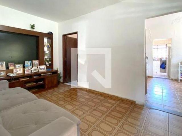 Casa à Venda Ermelinda, 2 Quartos, 360 m² Belo Horizonte