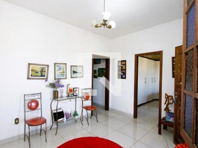 Casa à Venda Ermelinda, 4 Quartos, 530 m² Belo Horizonte