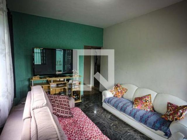Casa à Venda Ermelinda, 4 Quartos, 243 m² Belo Horizonte