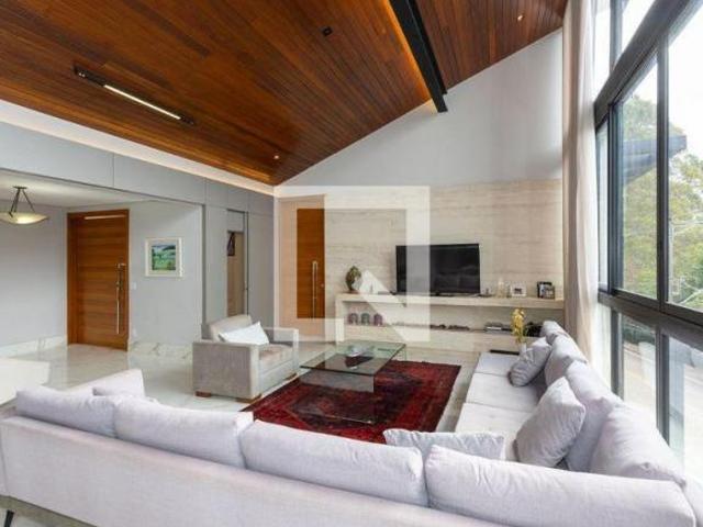 Casa à Venda Estância Serrana, 4 Quartos, 450 m² Nova Lima