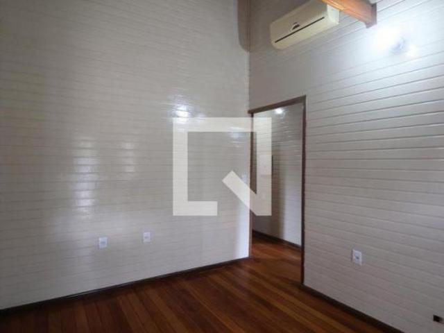 Casa à Venda Estância Velha, 3 Quartos, 130 m² Canoas