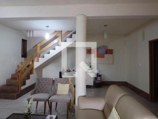 Casa à Venda Estância Velha, 3 Quartos, 240 m² Canoas